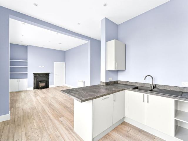 The Town, Enfield EN2, 2 bed flat to rent, £2,000 pcm | PrimeLocation