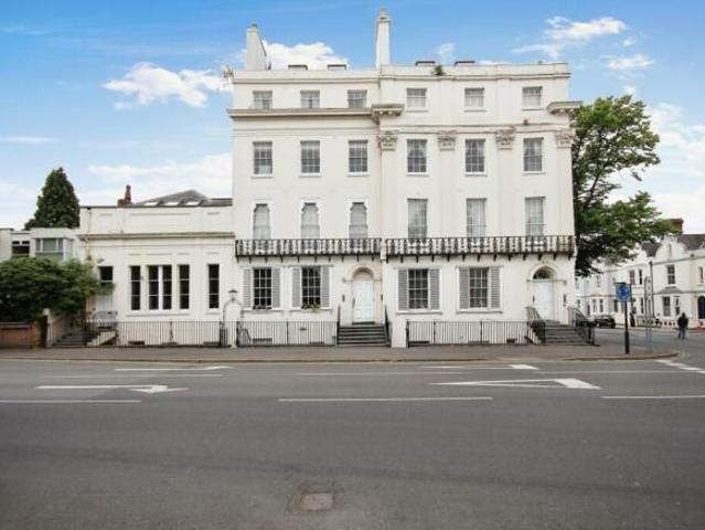 The Town House, Leamington Spa CV32, 1 bed flat to rent, £1,450 pcm | PrimeLocation