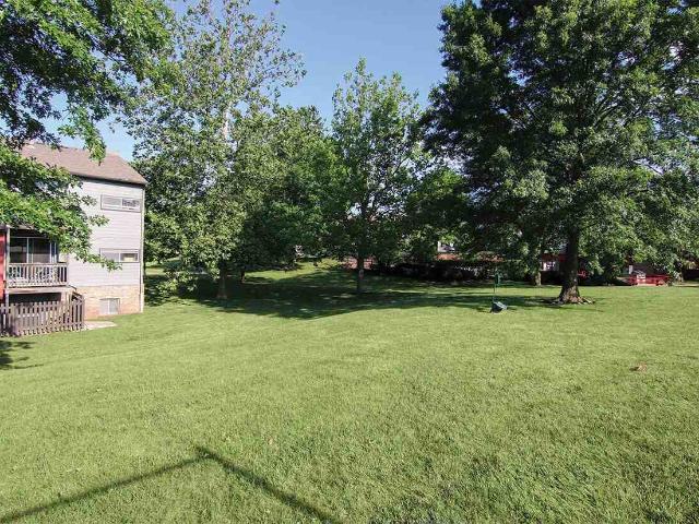 The Township 2 Bedroom Apartment for Rent at 400 Ne 103rd St, Kansas City, MO 64155 New Mark