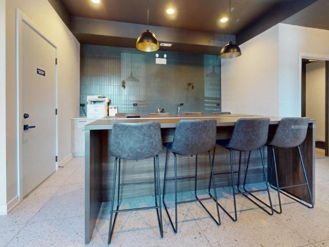 The Topaz 2 Bedroom Apartment for Rent at 3421 N Ashland Ave, Chicago, IL 60657 Lakeview