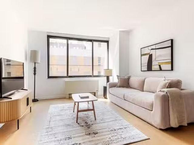 The Tate, 535 West 23rd St, Chelsea 1 Bedroom 1 Bath