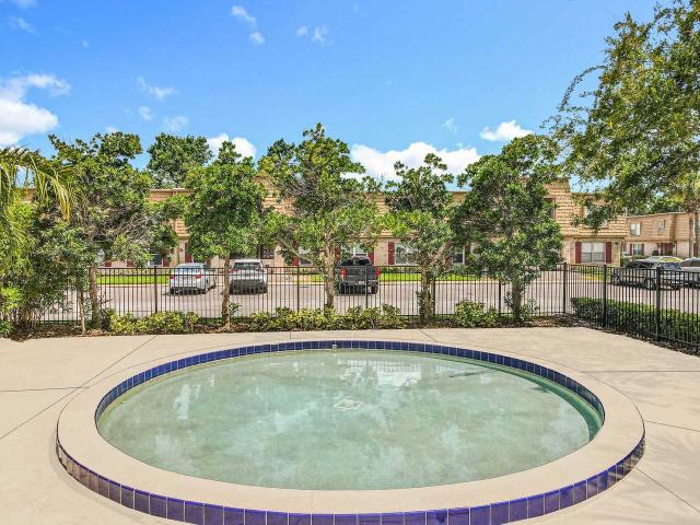 The Taylor at Winter Park 3 Bedroom Apartment for Rent at 2000 Village Ln, Winter Park, FL 32792