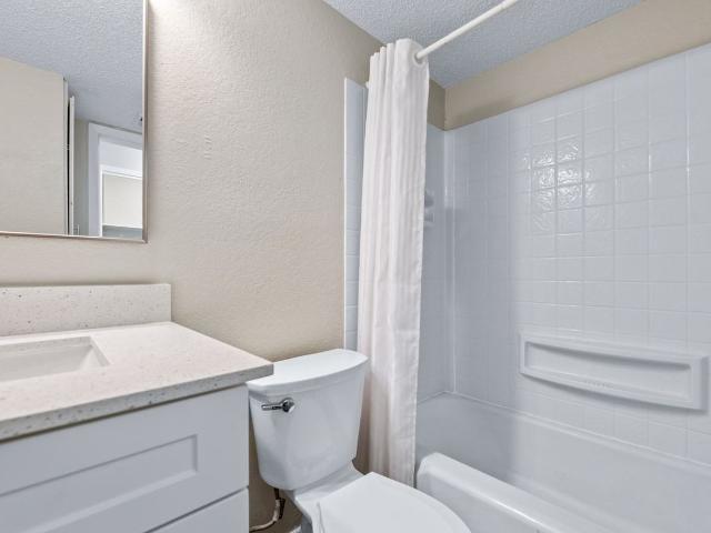 The Terra at 3600 1 Bedroom Apartment for Rent at 3600 W Kellogg Dr, Wichita, KS 67213 Sunflower