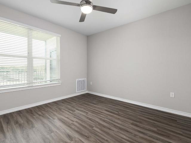 The Terrace at Highland Hills 1 Bedroom Apartment for Rent at 5761 Highland Hills Dr, Dallas, TX 75241