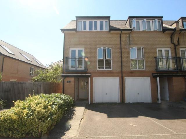 The Terrace, Hampden Gardens, Cambridge CB1, 3 bed town house to rent, £1,975 pcm | PrimeLocation