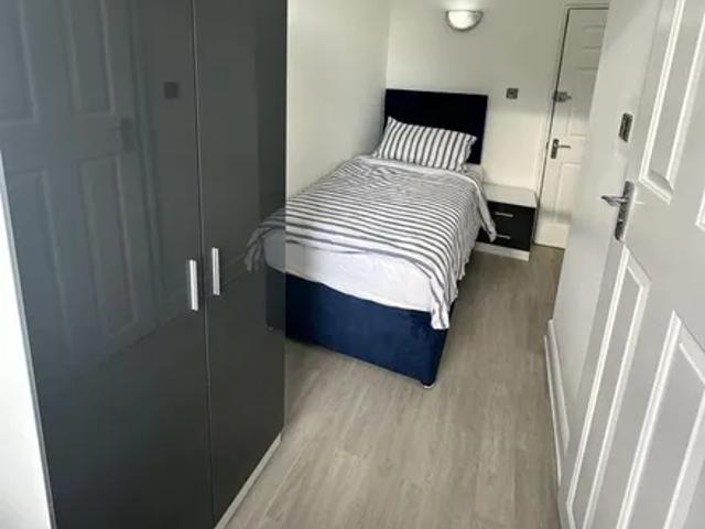 The Thai Tiger, 1 Woolwich Road, London, SE10 0RA, United Kingdom | Room for rent #167580453 | Rentberry