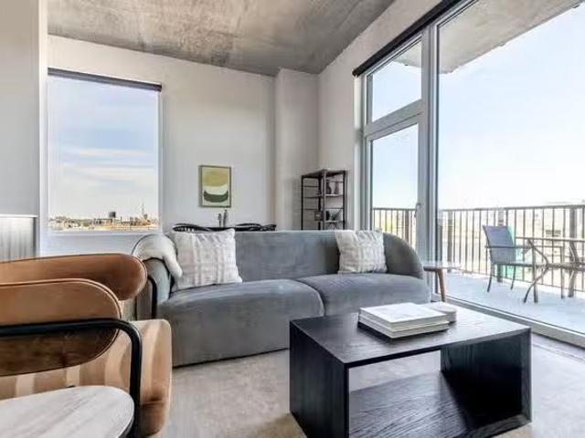 The Thompson, 150 North Ashland Ave, Near West Side 2 Bedroo.
