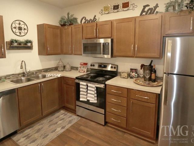 The Trails at Salmon Creek 2 Bedroom Apartment for Rent at 13816 Ne Salmon Creek Ave, Barberton, WA 98686 Pleasant Valley