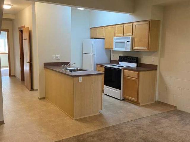 The Treetops 1 Bedroom Apartment for Rent at 1933 Garden Ave, Eugene, OR 97403 University