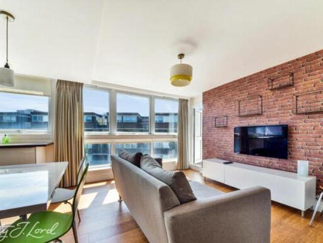 The Triangle, Cyrus Street, 2 Bedroom Flat