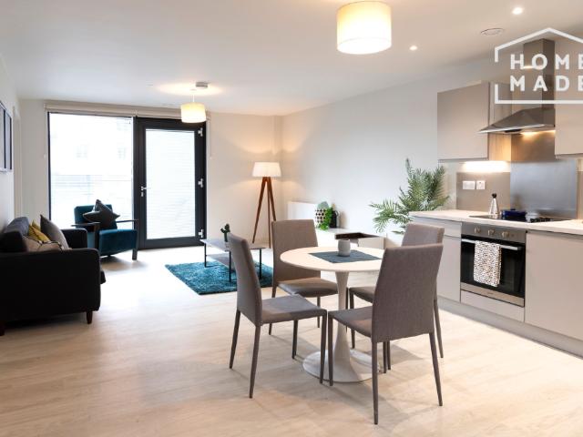 The Trilogy, M15 1 bed apartment to rent £1,280 pcm £295 pw