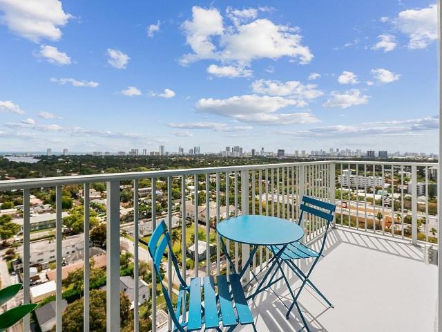 The Tropic 1 Bedroom Apartment for Rent at 303 S Federal Hwy, Hollywood, FL 33020 Central Business District