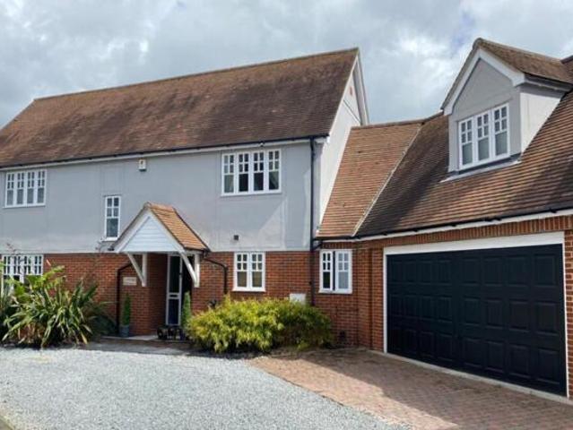 The Tythings, Howe Green, 5 Bedroom Link