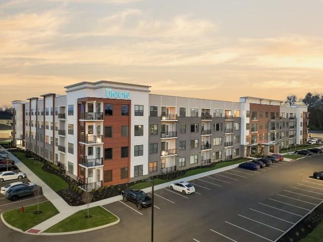 The Union 2 Bedroom Apartment for Rent at 4427 Aicholtz Rd, Cincinnati, OH 45245