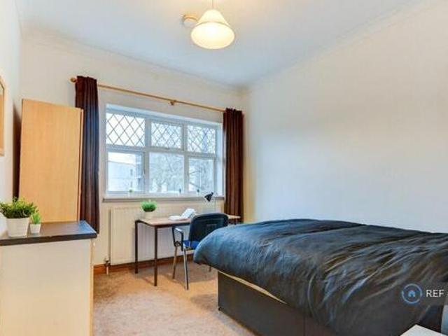 The Upper Drive, Hove, 1 Bedroom House