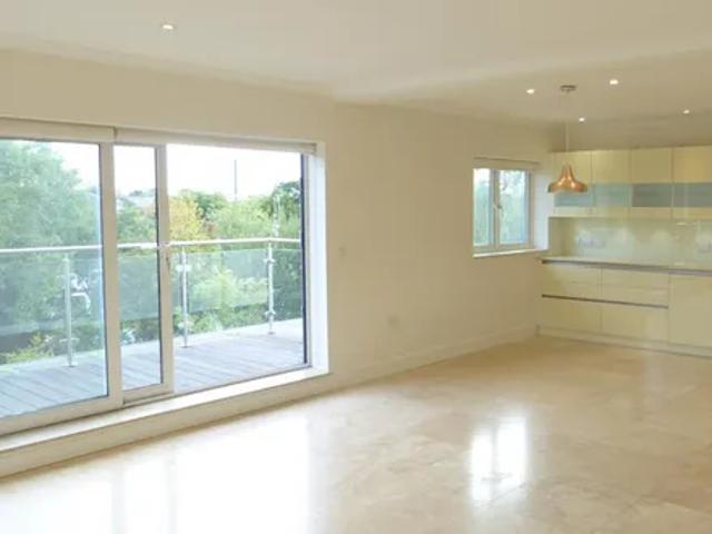 The Vale, Childs Hill, London, NW11 8SG, United Kingdom | 3 bed apartment for rent #131494716 | Rentberry