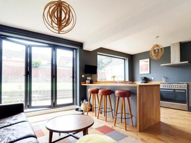 The Vale, Kirk Ella, 3 Bedroom Semi detached