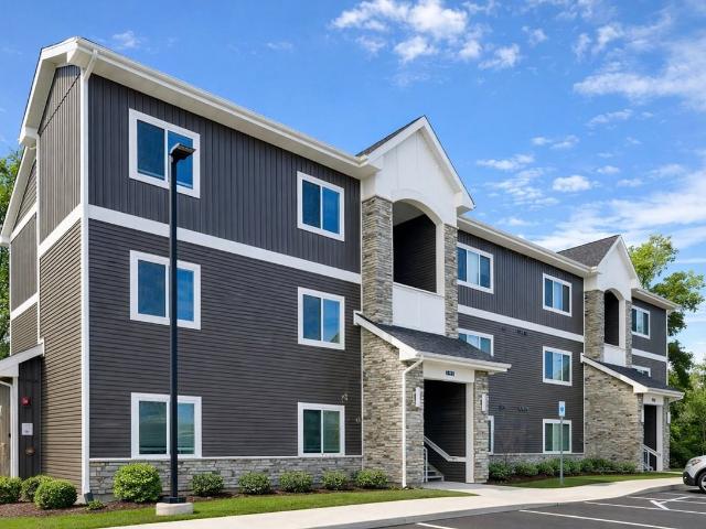 The Valley 1 Bedroom Apartment for Rent at 4100 Whispering Ln Ne, Grand Rapids, MI 49525