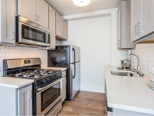 The Van Dyke in West Village 1 Bedroom Apartment for Rent at 1000 Van Dyke St, Detroit, MI 48214 Kettering butzel