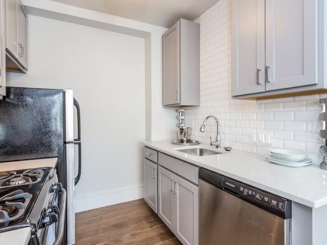 The Van Dyke in West Village 2 Bedroom Apartment for Rent at 1000 Van Dyke St, Detroit, MI 48214 Kettering butzel