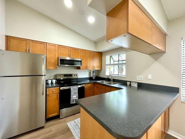 The Vanda 2 Bedroom Apartment for Rent at 117 E Myrtle St, Apopka, FL 32703