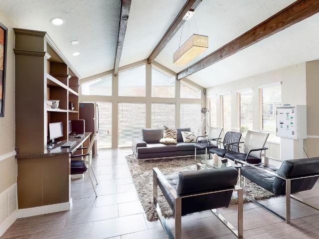 The Vanderbilt 1 Bedroom Apartment for Rent at 2053 Estrada Pkwy, Irving, TX 75061