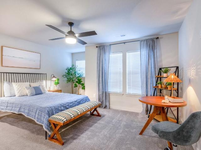 The Venue 2 Bedroom Apartment for Rent at 960 Cedarcrest Dr, Raymore, MO 64083