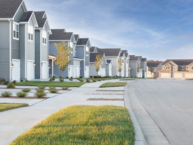 The Venue 2 Bedroom Apartment for Rent at 960 Cedarcrest Dr, Raymore, MO 64083