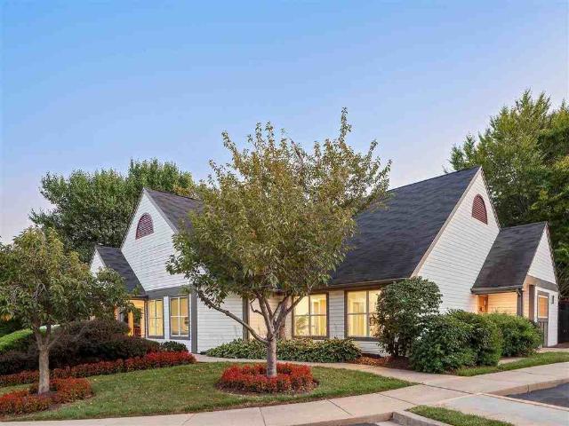 The Verandahs Apartments 3 Bedroom Apartment for Rent at 9308 Willow Creek Dr, Montgomery Village, MD 20886 Montgomery Village