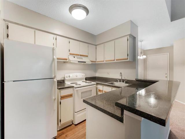 The Verandahs Apartments 1 Bedroom Apartment for Rent at 9308 Willow Creek Dr, Montgomery Village, MD 20886 Montgomery Village
