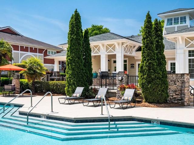 The Verandas at Lake Norman Apartments 3 Bedroom Apartment for Rent at 18510 The Commons Blvd, Cornelius, NC 28031