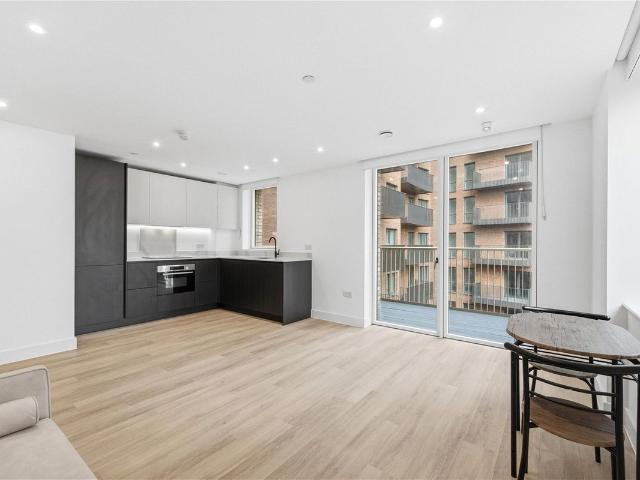 The Verdean, Acton Main Line, London W3, 1 bed flat to rent, £1,900 pcm | PrimeLocation