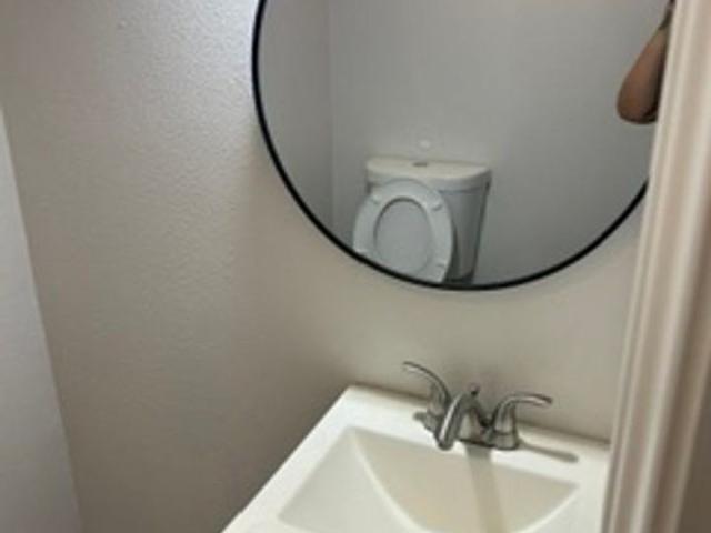 The Vernon 2 Bedroom Apartment for Rent at 2523 S Vernon Ave, Dallas, TX 75224