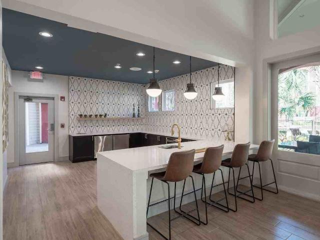The Viv on West Dallas 1 Bedroom Apartment for Rent at 2210 W Dallas St, Houston, TX 77019 Neartown Montrose