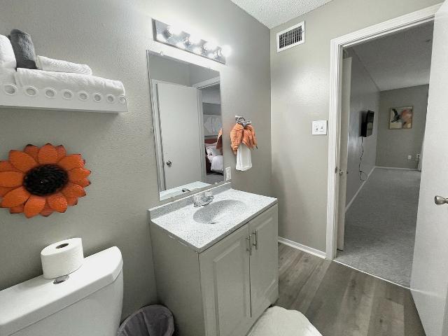 The Vibe Apartments Studio Apartment for Rent at 5116 Highland Rd, Baton Rouge, LA 70808 Highlands Perkins