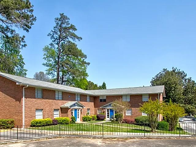 The Vic at Buckhead 2 Bedroom Apartment for Rent at 3518 Roswell Rd Nw, Atlanta, GA 30305 South Tuxedo Park