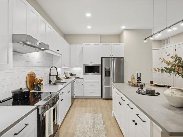 The Vickery Studio Apartment for Rent at 700 W Vickery Blvd, Ft Worth, TX 76104