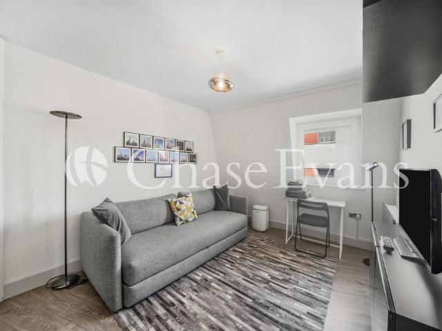 The Victory, 10 Catesby Street. 2 bed flat to rent £2,550 pcm £588 pw