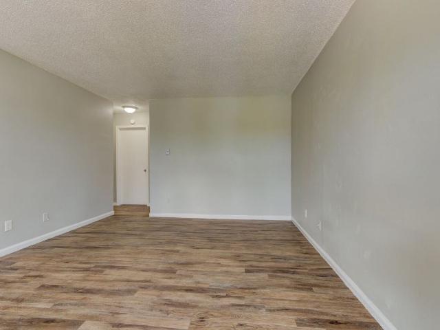 The View: 1 & 2 Bedroom Apartments with All Inclusive Utilities Option 1 Bedroom Apartment for Rent at 1511 Boston St, Fort Smith, AR 72901