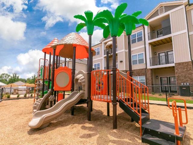 The View at Paris Mountain 2 Bedroom Apartment for Rent at 9001 High Peak Dr, Greenville, SC 29609