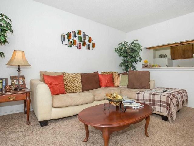 The View @ Riverside Apartments 1 Bedroom Apartment for Rent at 910 E 61st St, Tulsa, OK 74136 Saint Thomas Square