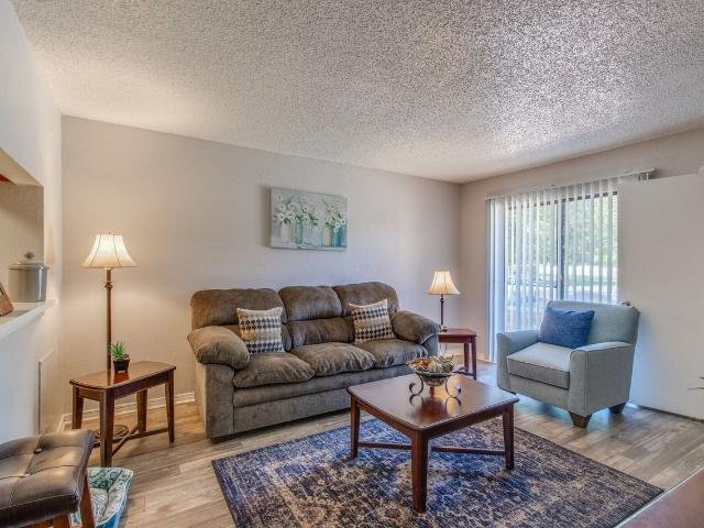 The View @ Riverside Apartments 1 Bedroom Apartment for Rent at 910 E 61st St, Tulsa, OK 74136 Saint Thomas Square