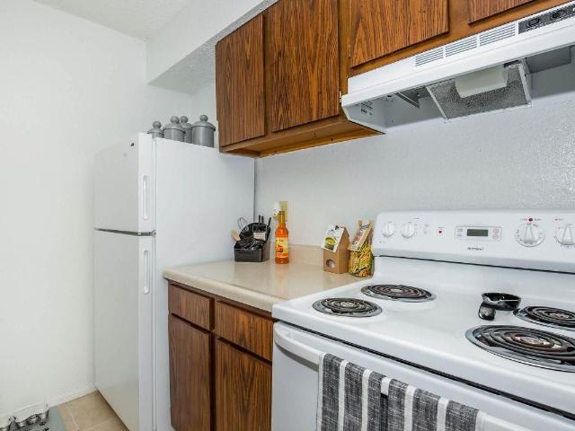 The View @ Riverside Apartments 1 Bedroom Apartment for Rent at 910 E 61st St, Tulsa, OK 74136 Saint Thomas Square
