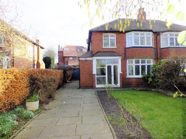 The View, Roundhay, Leeds LS8, 5 bed semi detached house to rent, £1,800 pcm | PrimeLocation