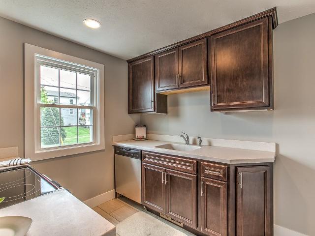 The Village 2 Bedroom Apartment for Rent at 3057 S 41st St, Omaha, NE 68105 Hanscom Park