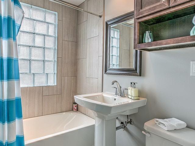 The Village 2 Bedroom Apartment for Rent at 3057 S 41st St, Omaha, NE 68105 Hanscom Park