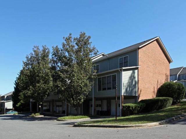 The Village at Catawba Ridge 1 Bedroom Apartment for Rent at 1655 20th Avenue Drive Northeast, Hickory, NC 28601
