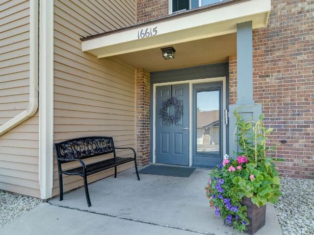 The Village at Five Hawks 3 Bedroom Apartment for Rent at 16615 Five Hawks Ave Se, Prior Lake, MN 55372