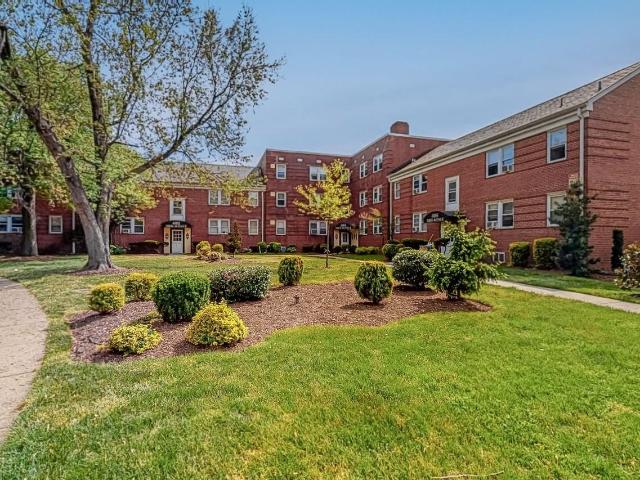 The Village at Hillcrest 3 Bedroom Apartment for Rent at 4101 53rd Ave, Bladensburg, MD 20710 Bladensburg