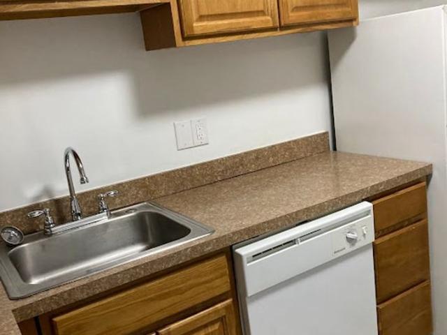 The Village at Laurel Creek 1 Bedroom Apartment for Rent at 1990 Laurel Rd, Lindenwold, NJ 08021 Lindenwold